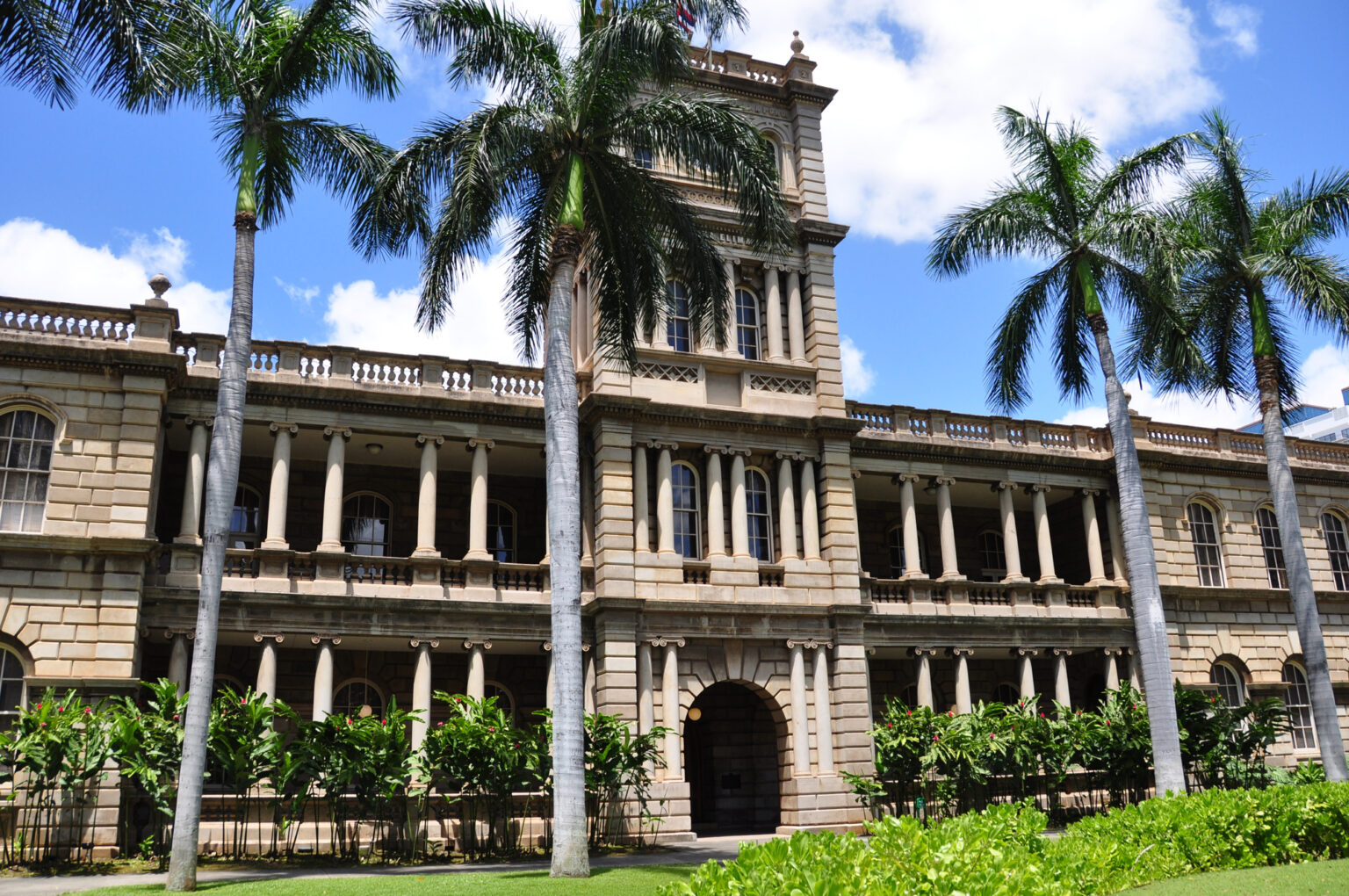 15 Historical Sites on Oahu (plus the best Oahu museums)