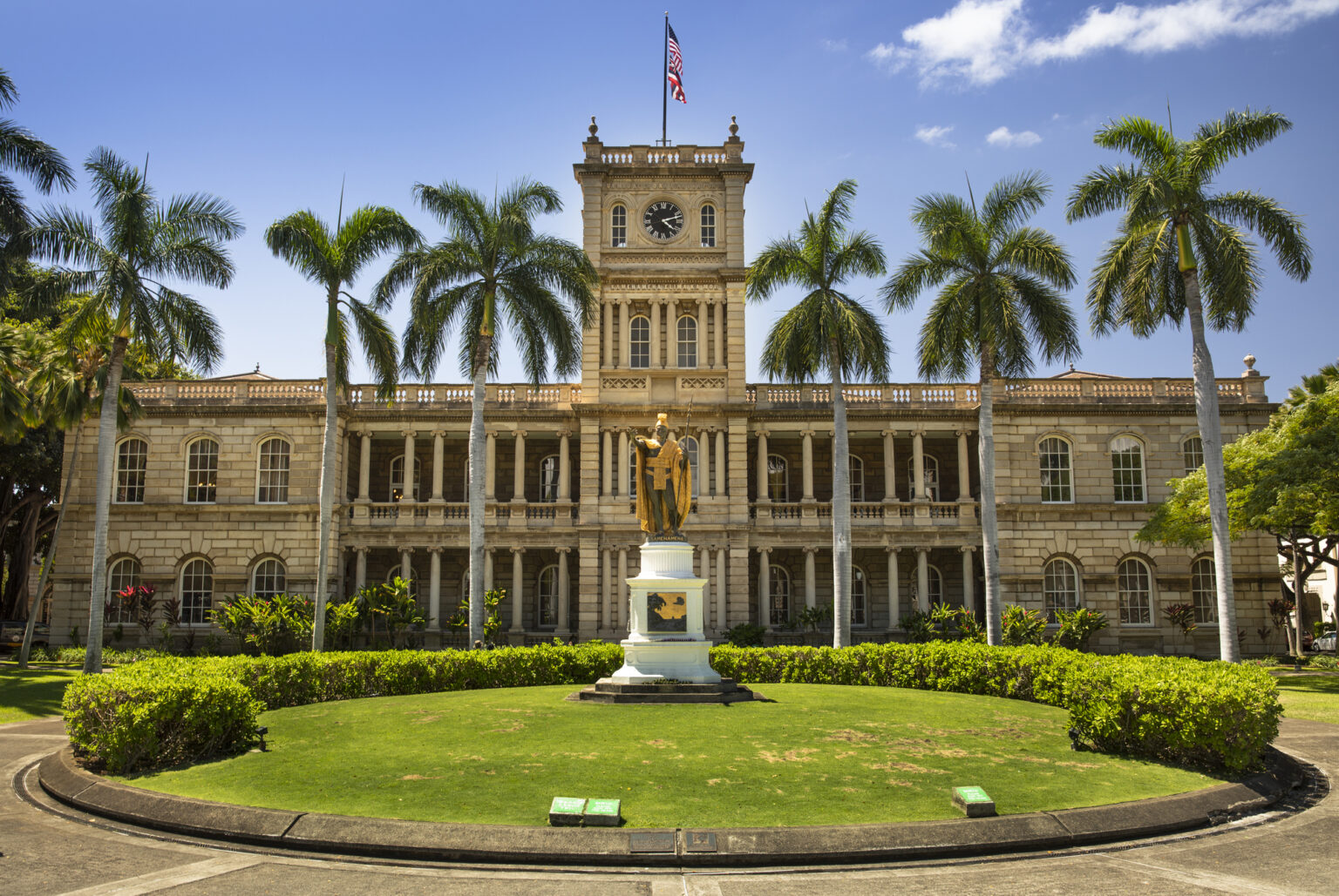 15 Historical Sites on Oahu (plus the best Oahu museums)